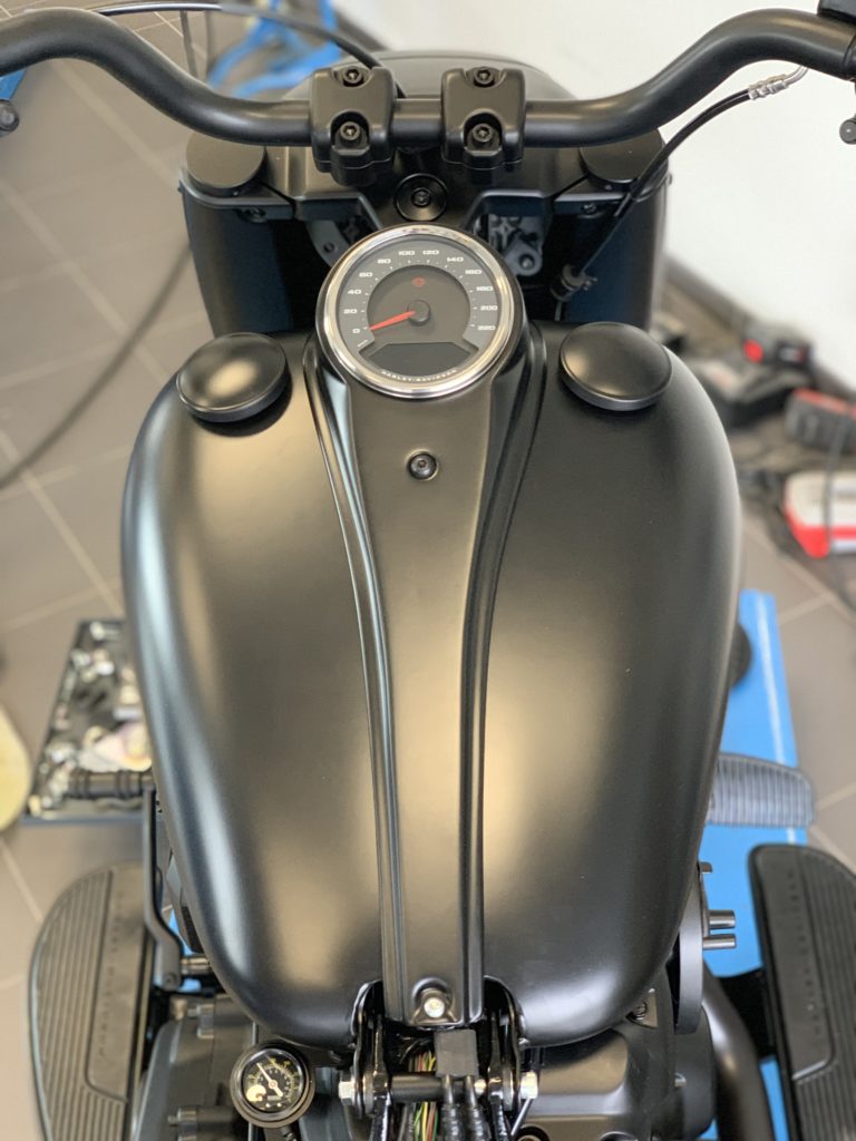 Dashcover Fat Boy 2018up - Dark Parts